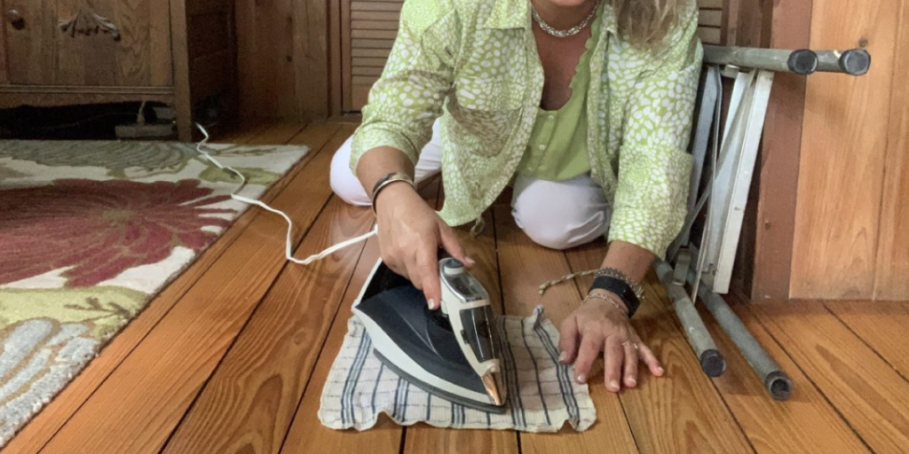 How to Dry Out Water Under Tiles Without Removing Them